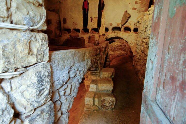 The Nasty Innkeeper Who Turned Away Mary and Joseph—Did He Exist ...